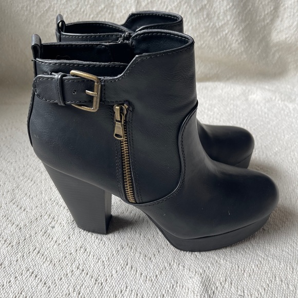 Material Girl | Shoes | Material Girl Boots | Poshmark